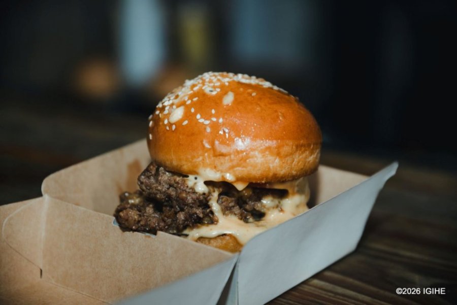 Bashaka n’ubwenegihugu: Imbamutima z’abahunze intambara ya Ukraine ...