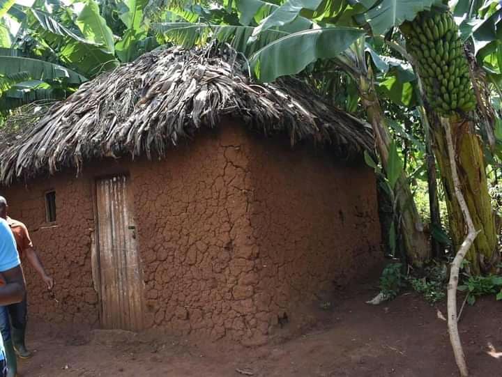 Burundi: Perezida Ndayishimiye yemereye amabati imiryango 10 iba muri ...