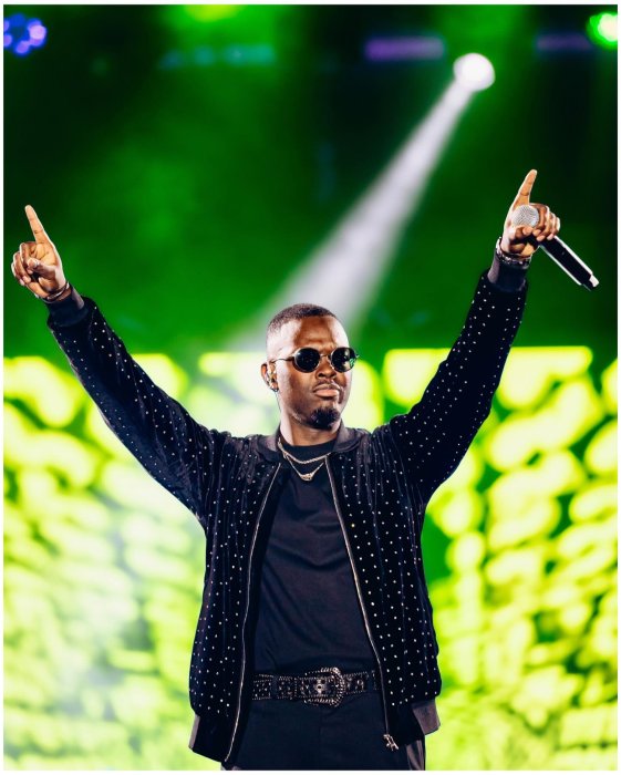 Shaffy yahishuye amateka y’ikote yambaye mu gitaramo cya Kevin Kade