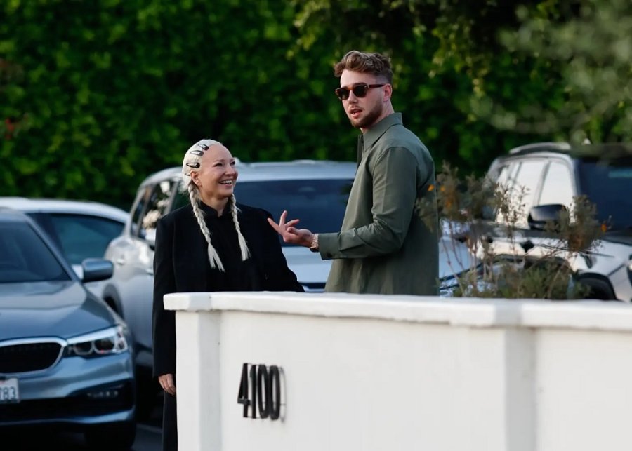 Sia aravugwa mu rukundo n’umusore arusha imyaka 21 - Umuryango.rw