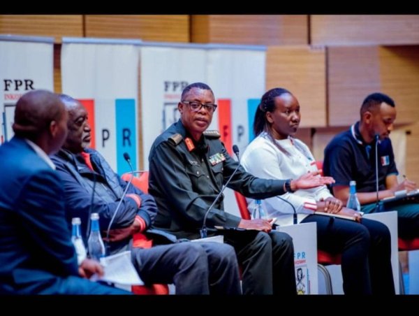 Gen Kabarebe yavuze icyatumye bamwe mu basirikare bitabiriye kwimika ... Gen Kabarebe yavuze icyatumye bamwe mu basirikare bitabiriye kwimika ...